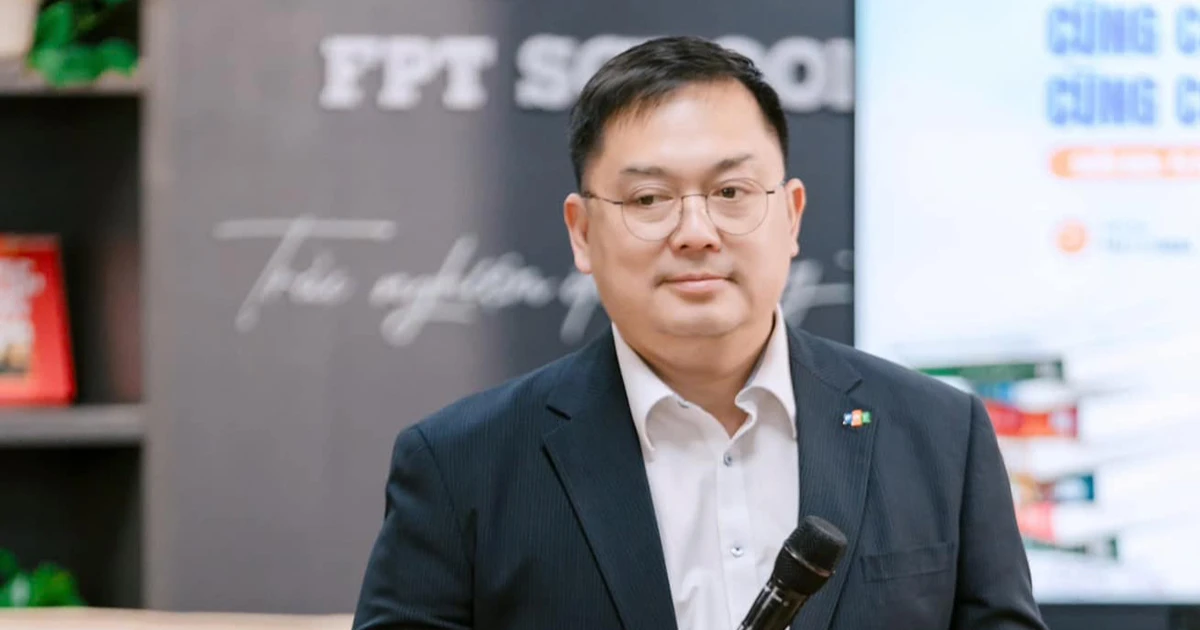 Hoang Nam Tien's son "revealed" the moment about his father, making millions of people emotional ...